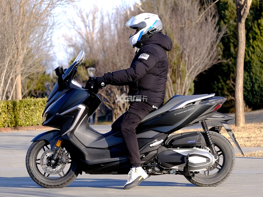 无可挑剔的稳重之选 试驾本田NSS350-新浪汽车