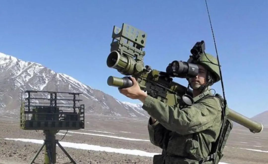 俄罗斯刚出炉的尖端导弹，被印度抢到了，号称野战防空之王！