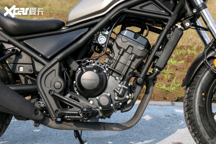 超低座高上手无难度 山城试驾本田CM300