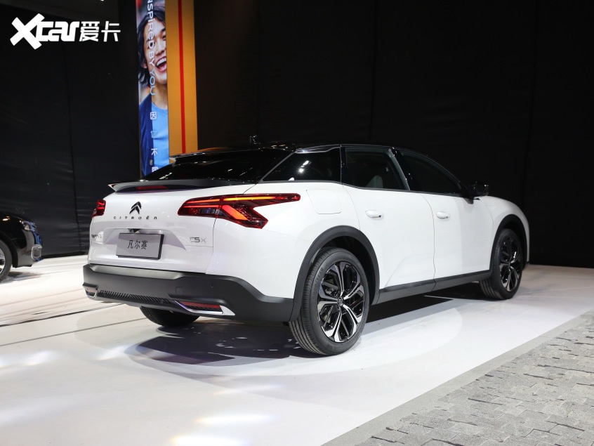 创新的法式浪漫 实拍雪铁龙凡尔赛C5X-新浪汽车