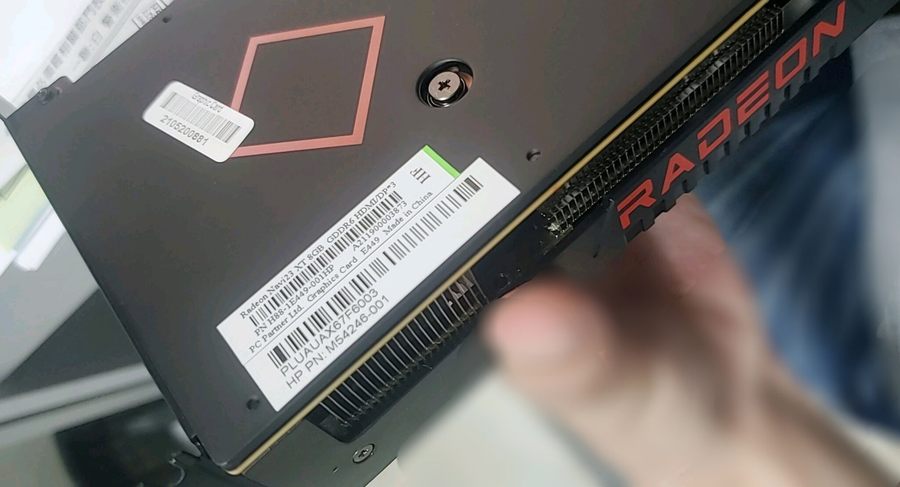 AMD RX6600XT显卡实物照曝光：搭配8G显存__财经头条