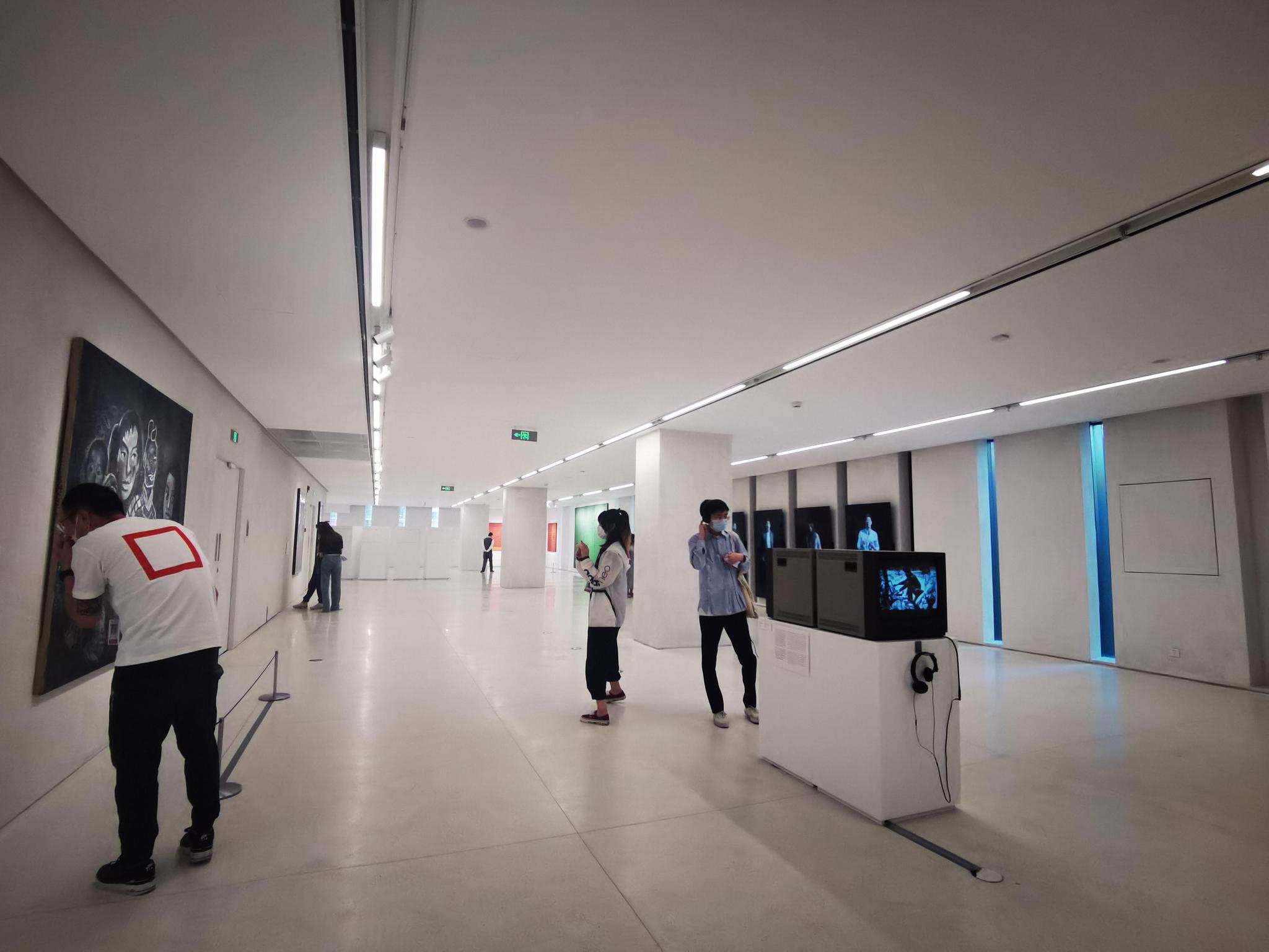 UCCA Edge首展：“激浪之城：世纪之交的艺术与上海”_新浪科技_新浪网