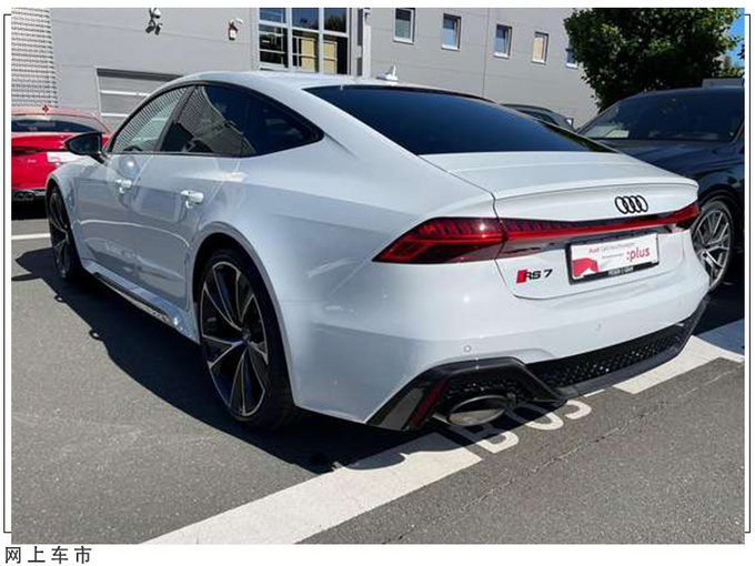奥迪全新RS7实拍曝光！搭4.0T引擎/配自适应扰流板-新浪汽车
