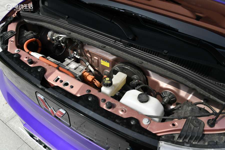 奇瑞QQ冰淇淋与宏光MINI EV你选谁？-手机新浪汽车