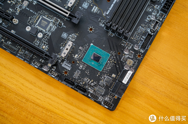 intel 12代平台中端顶配“座驾”——微星B660M迫击炮图赏__财经头条