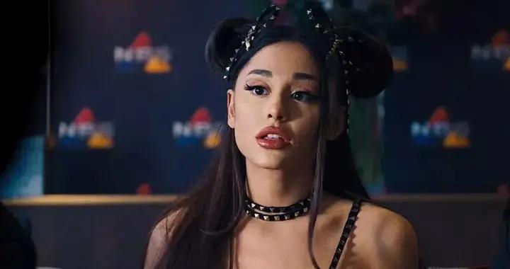 好莱坞顶级巨星，网飞的高能“贺岁片”|好莱坞_新浪新闻