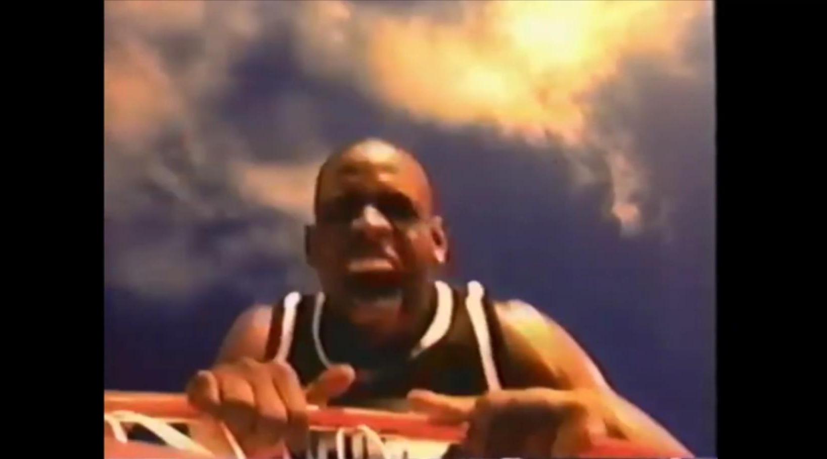 Chris Webber 为footaction拍摄的 Fila Flying Fortress……_新浪新闻