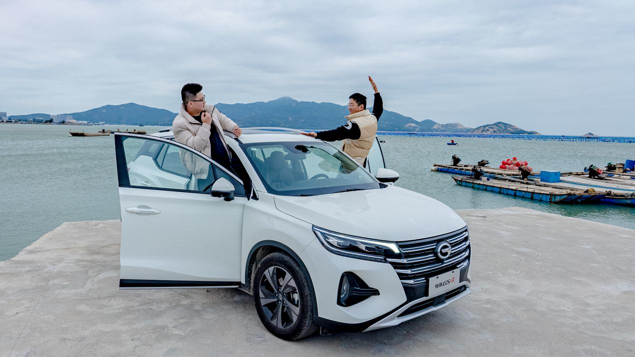 十万级超值SUV为什么推荐TA？2022款传祺GS4千公里实测-新浪汽车