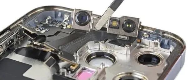 苹果售后将可以单独更换Face ID模块，而不是整个设备|Face ID|苹果公司|苹果售后_新浪新闻