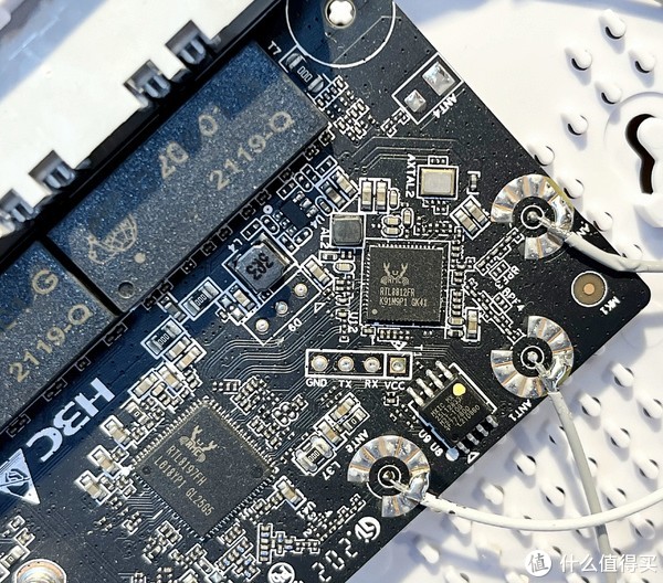 中国电信宽带送的定制无线路由器质量怎么样？H3C Magic R2+千兆版开箱和拆机，附测速图|路由器|Realtek|华三_新浪新闻