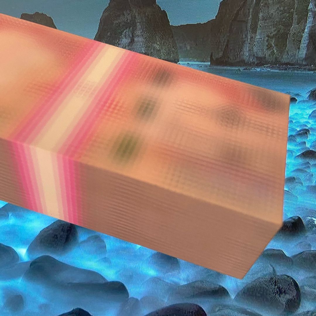 由美国艺术团体 MSCHF 打造的 Blur Dirham Money……