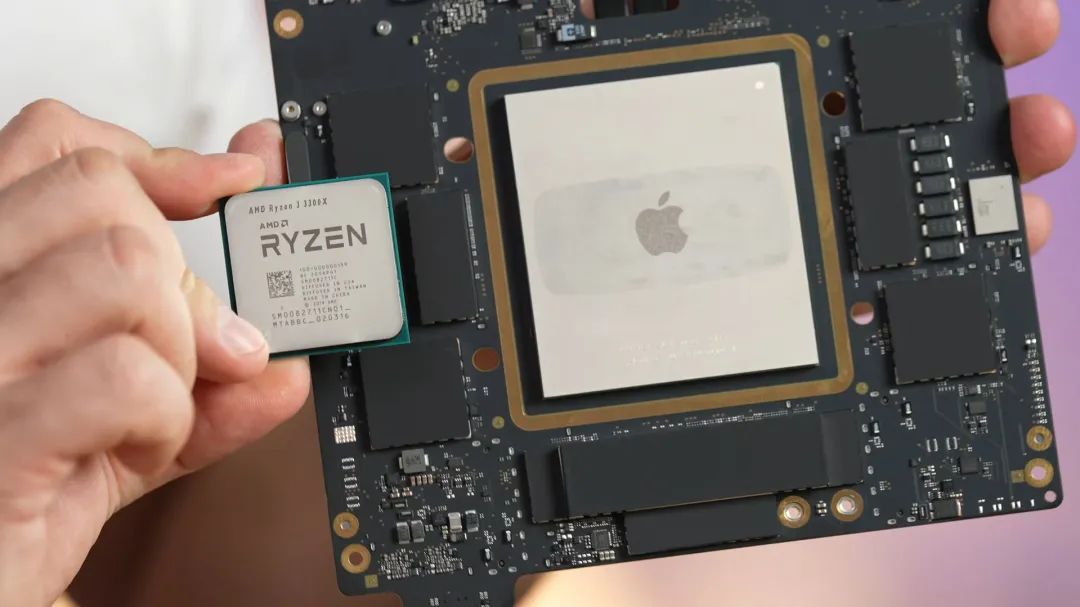 【SoC】苹果M1 Ultra芯片体积有多大？拆解图来了 比锐龙大3倍？|SoC|苹果_新浪新闻