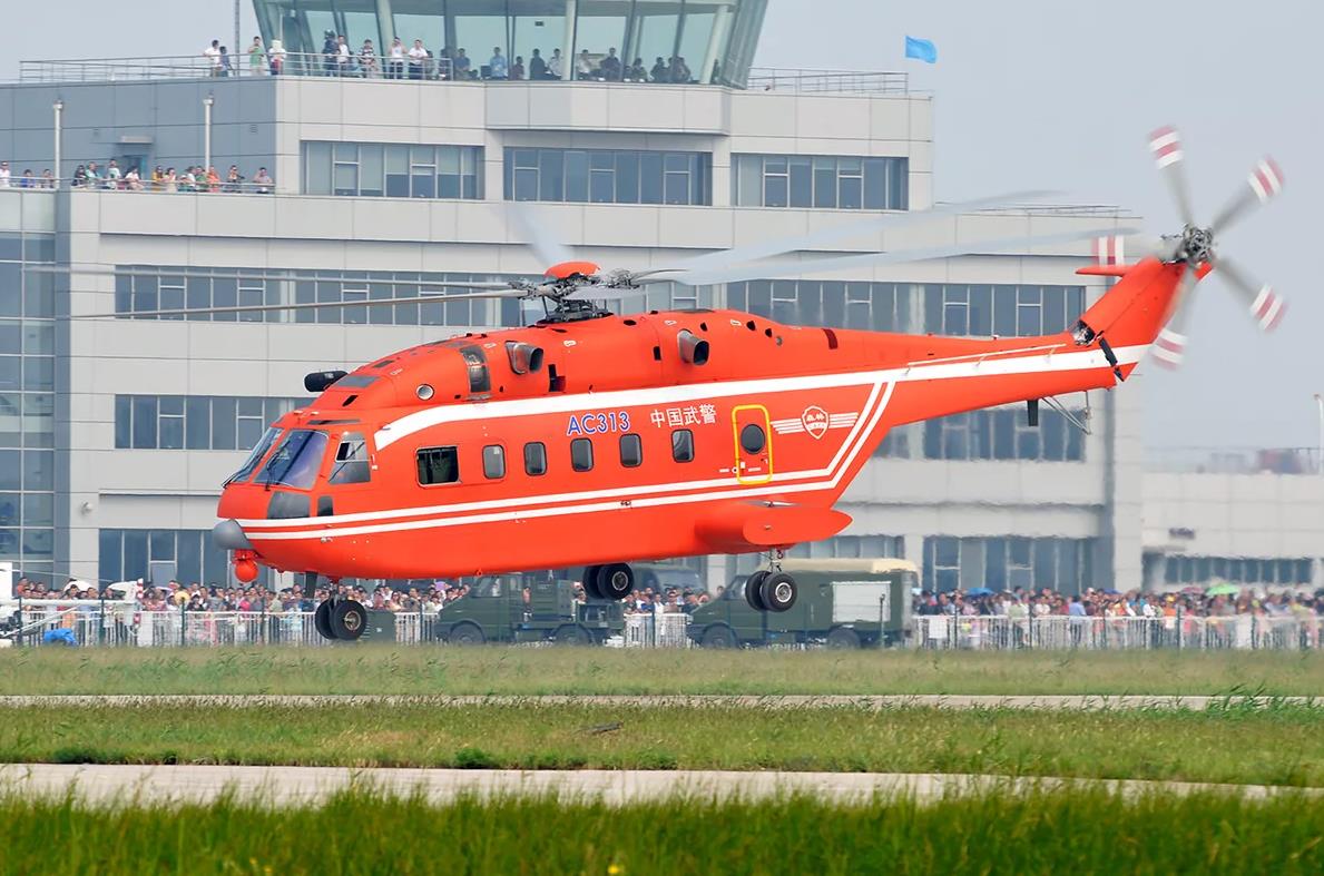 我国AC313直升机，安装国产发动机，具备多种实际用途！
