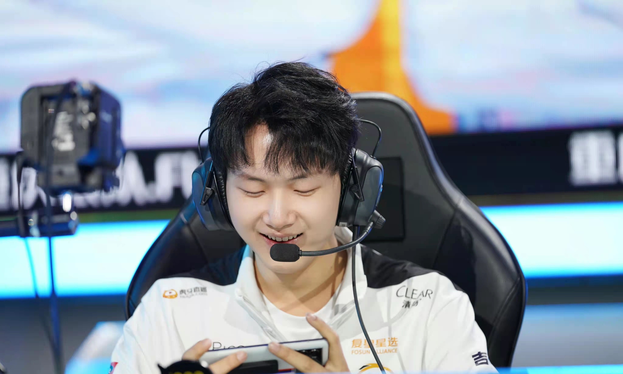 Fly出道五周年,看清他的赛场数据,粉丝：不愧是飞牛大将军|飞牛|大将军|赛场_新浪新闻