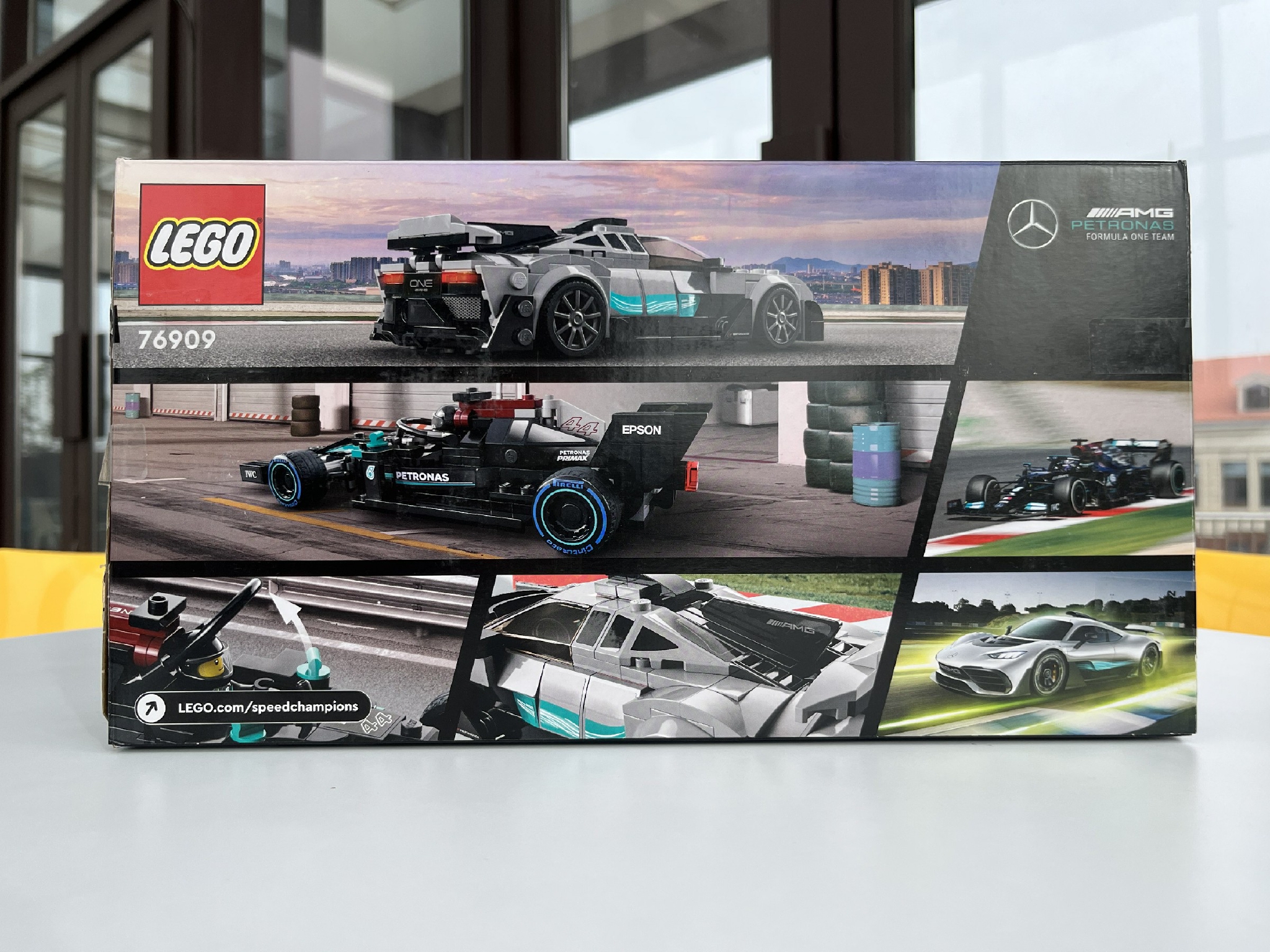 乐高SPEED速度冠军系列：76909 奔驰AMG双车装测评