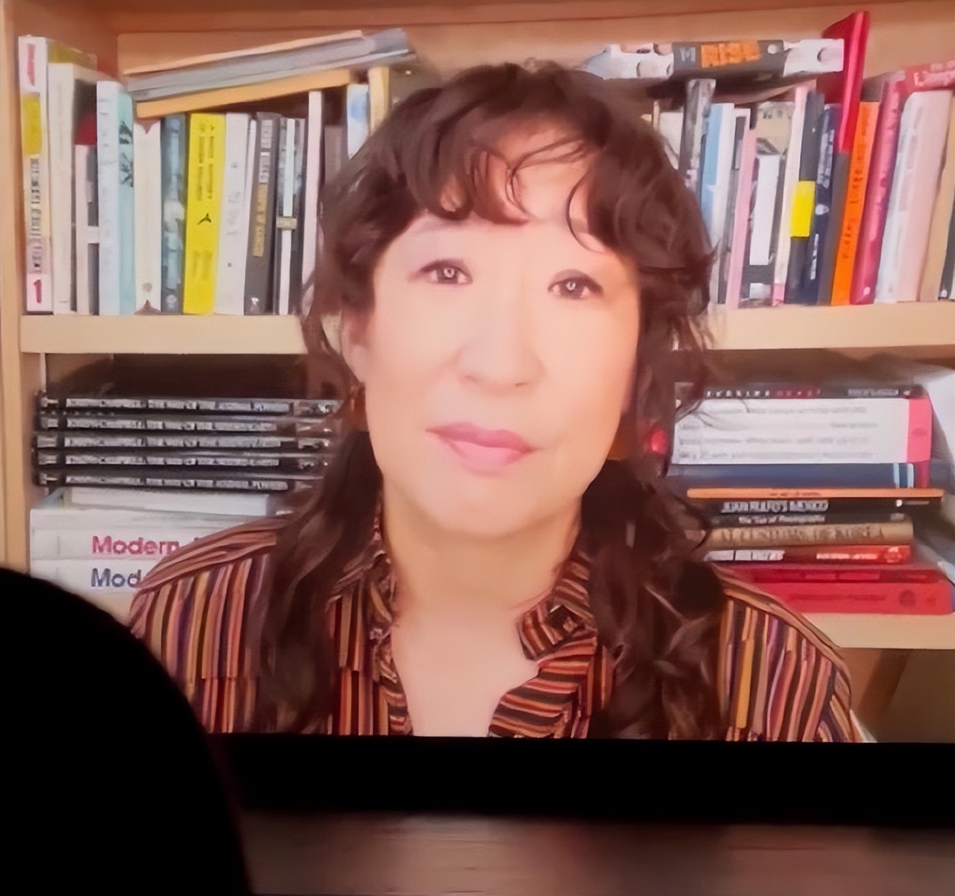 视后吴珊卓自曝感染新冠！面容苍白略显憔悴，曾因撞脸林永健爆红|新冠肺炎_新浪新闻