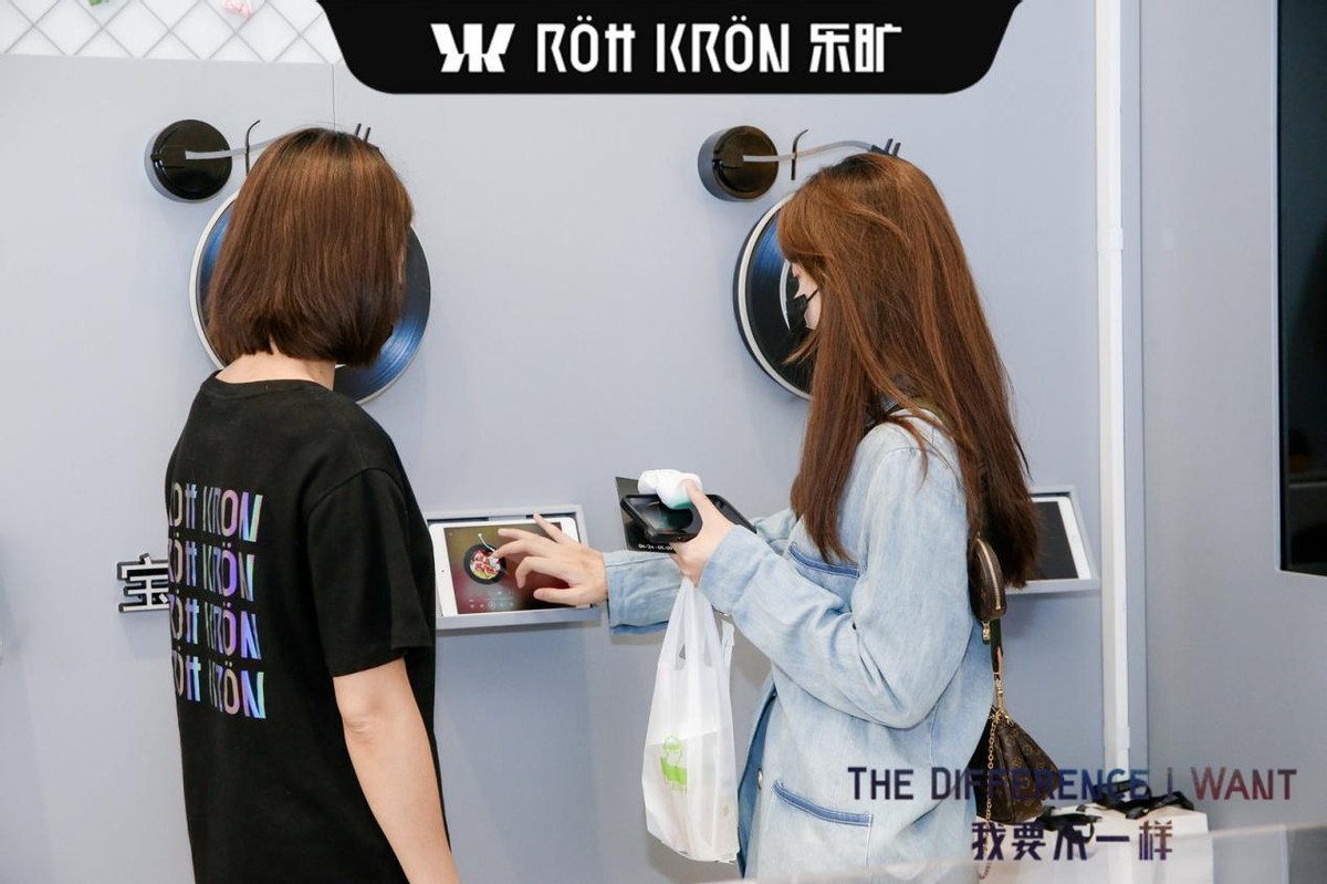 ROtt KRON乐旷陶瓷耳机快闪店强势来袭，再掀潮流新玩法__财经头条