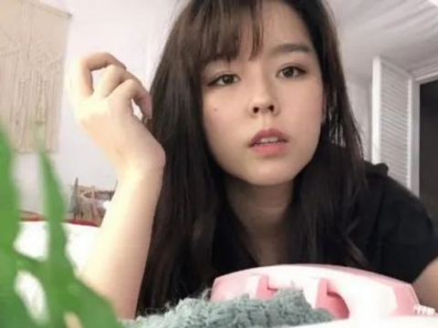 沫子竟是晴小兔粉丝?痴汉脸看晴小兔热舞,坦言开小号看其跳舞|虎牙|沫子|小兔_新浪新闻