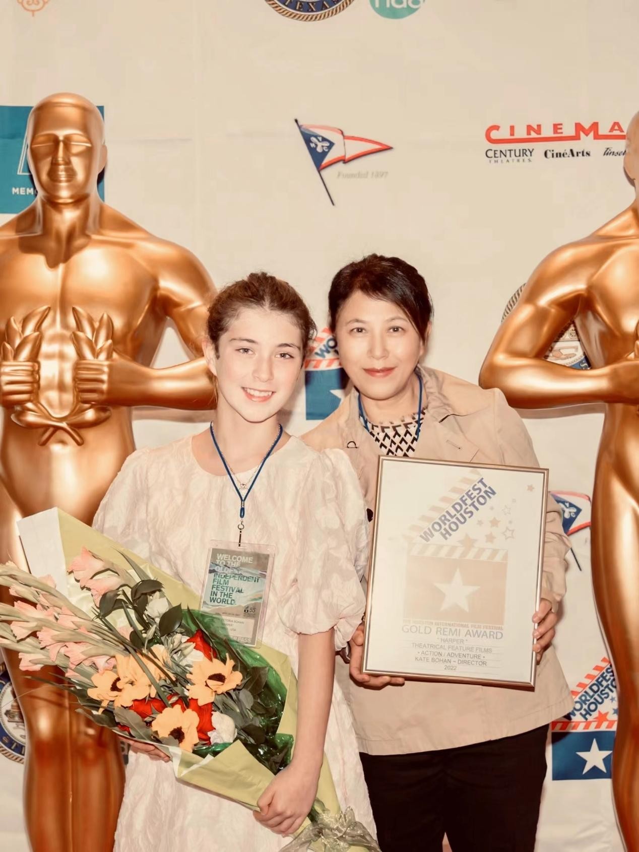 Kayla Bohan (凯拉.珀汉)再次斩获国际电影大奖|Harper|凯拉|奥斯卡_新浪新闻