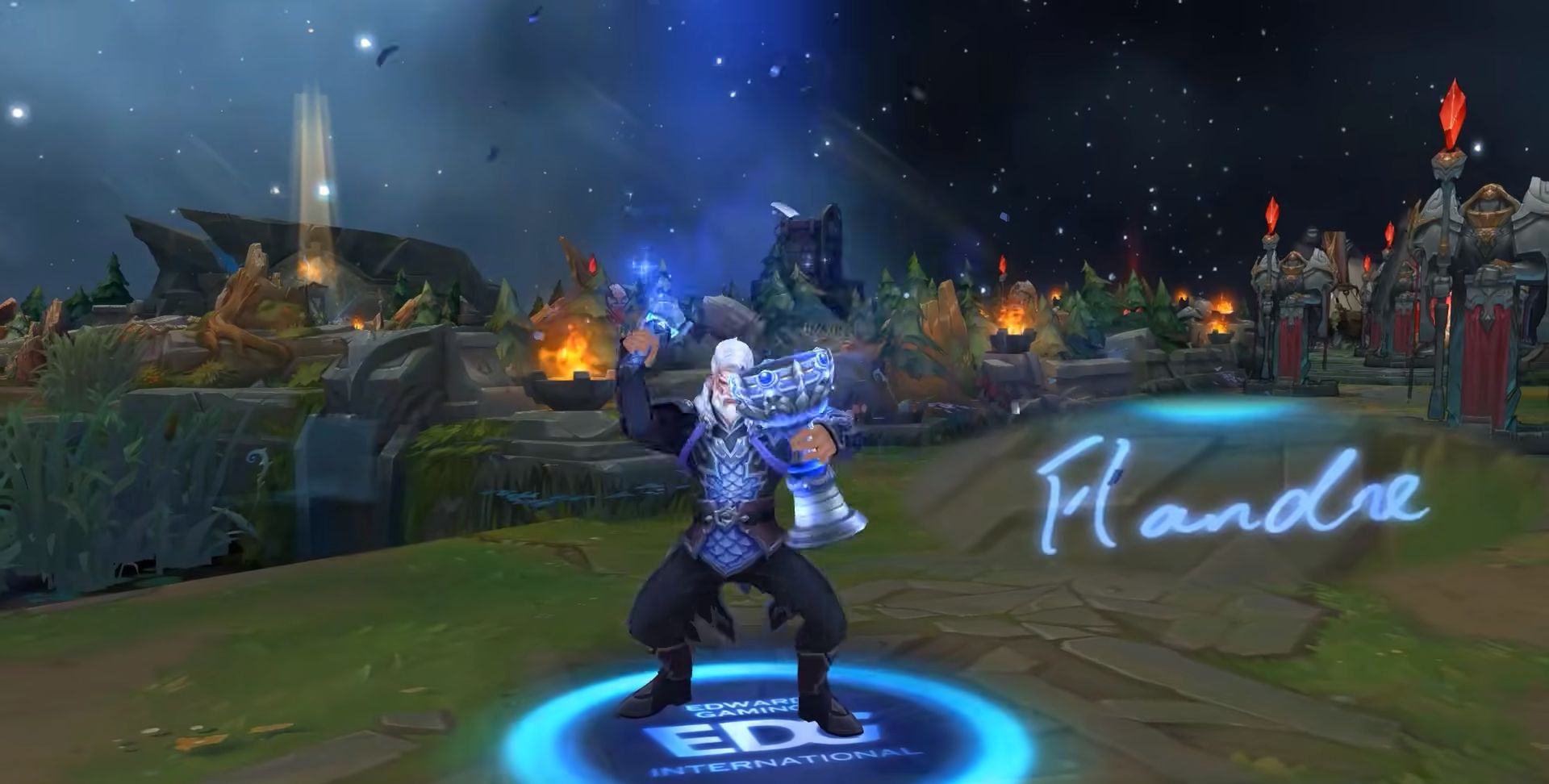 LOLEDG冠军皮肤特效梗解析 第一个细节拉满 你get到了吗|特效|皮肤|冠军_新浪新闻