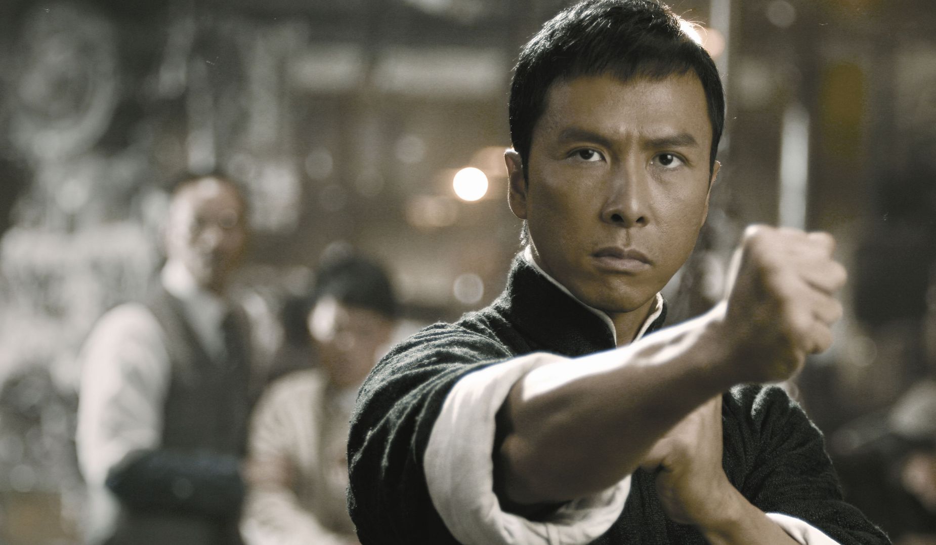 动作片《盲战》五一首映，预告就是限制级，44岁安志杰该火了__财经头条