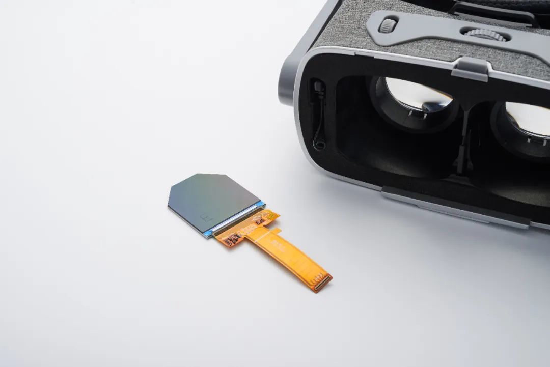 TCL 华星宣布全球最高 1512 PPI 的 LCD-VR 面板即将量产__财经头条