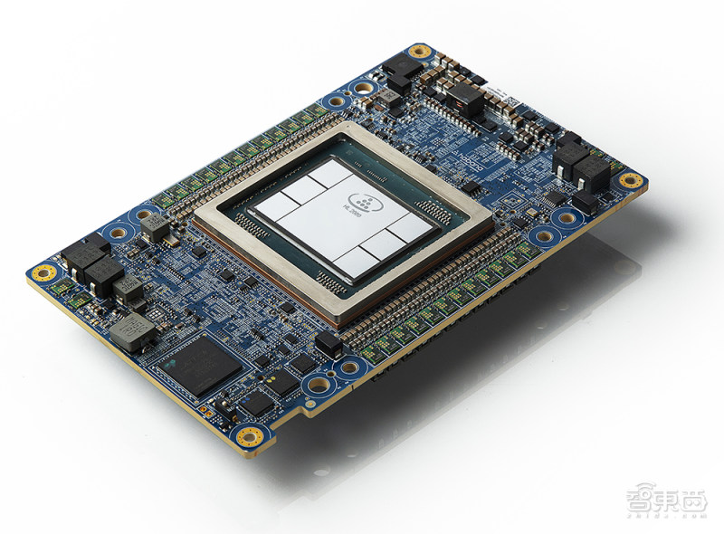 英特尔推7nm云端AI训练芯片，吞吐量较A100翻倍__财经头条