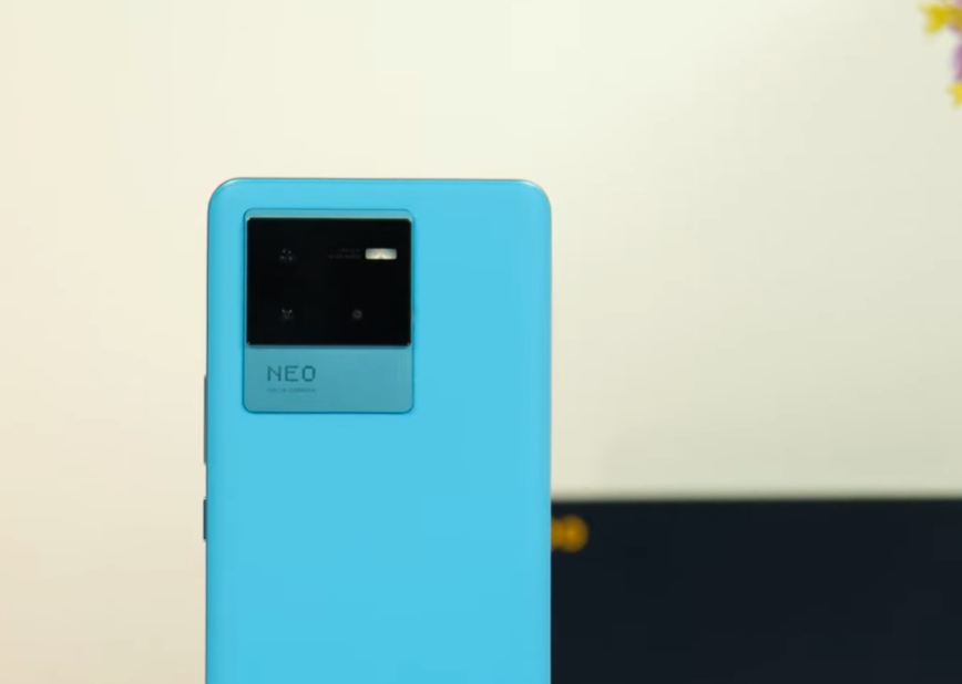 iQOONeo6民间评测，这配置那么强悍，这价格却那么有性价比__财经头条