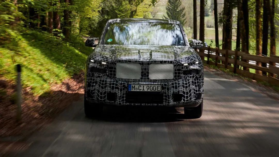 最高750马力，扭矩1000牛·米，宝马XM或将年底亮相-新浪汽车