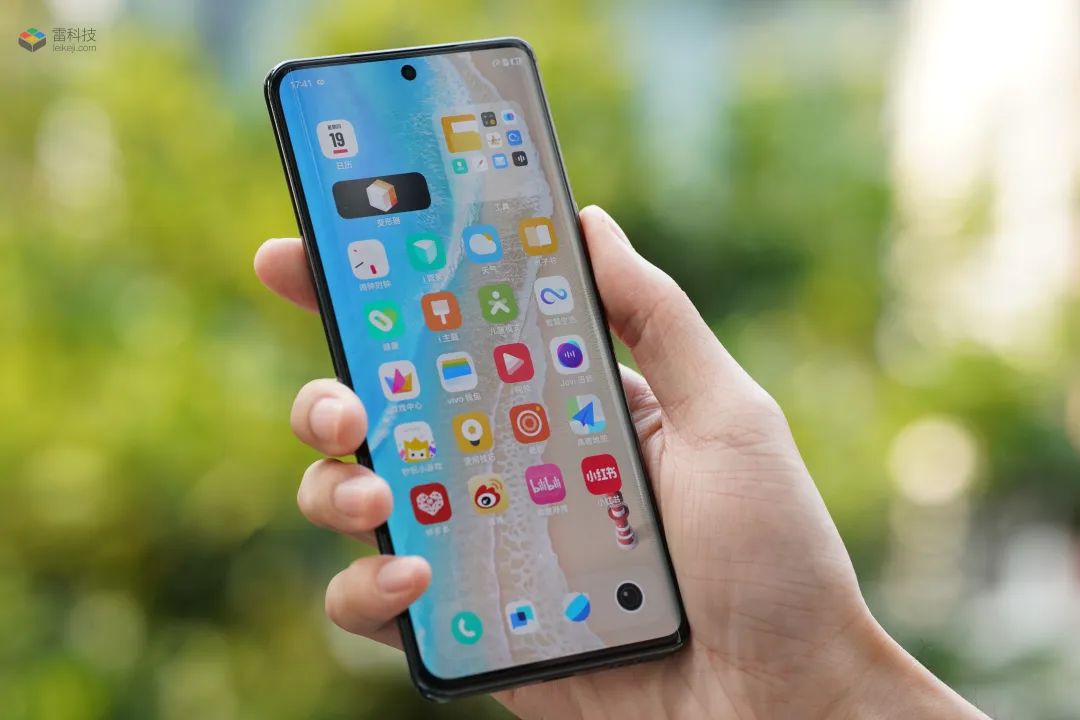 vivo S15 Pro评测：全面升级的它，让我感到有些陌生__财经头条