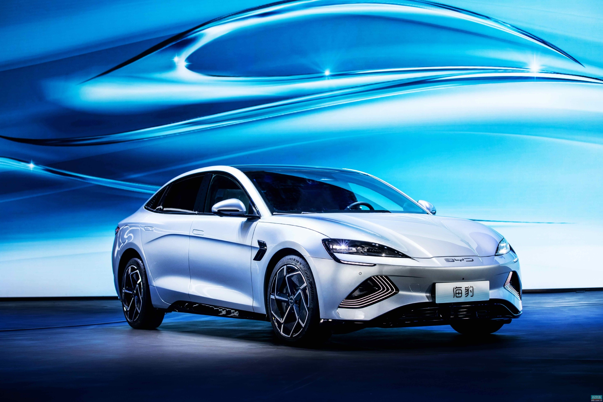 21.28万元起，首搭CTB技术的e平台3.0车型海豹开启预售__财经头条