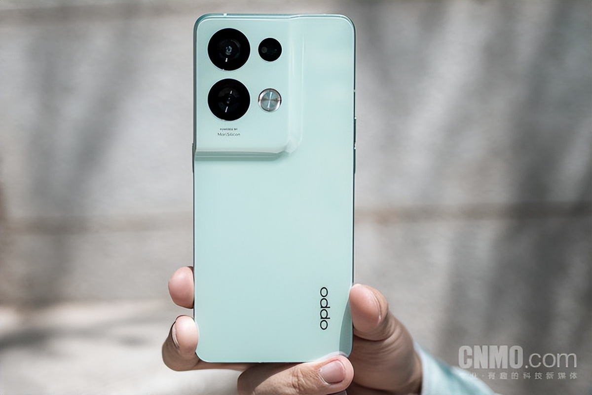 OPPO Reno8 Pro+评测：一部双芯影像加持的“轻”旗舰__财经头条