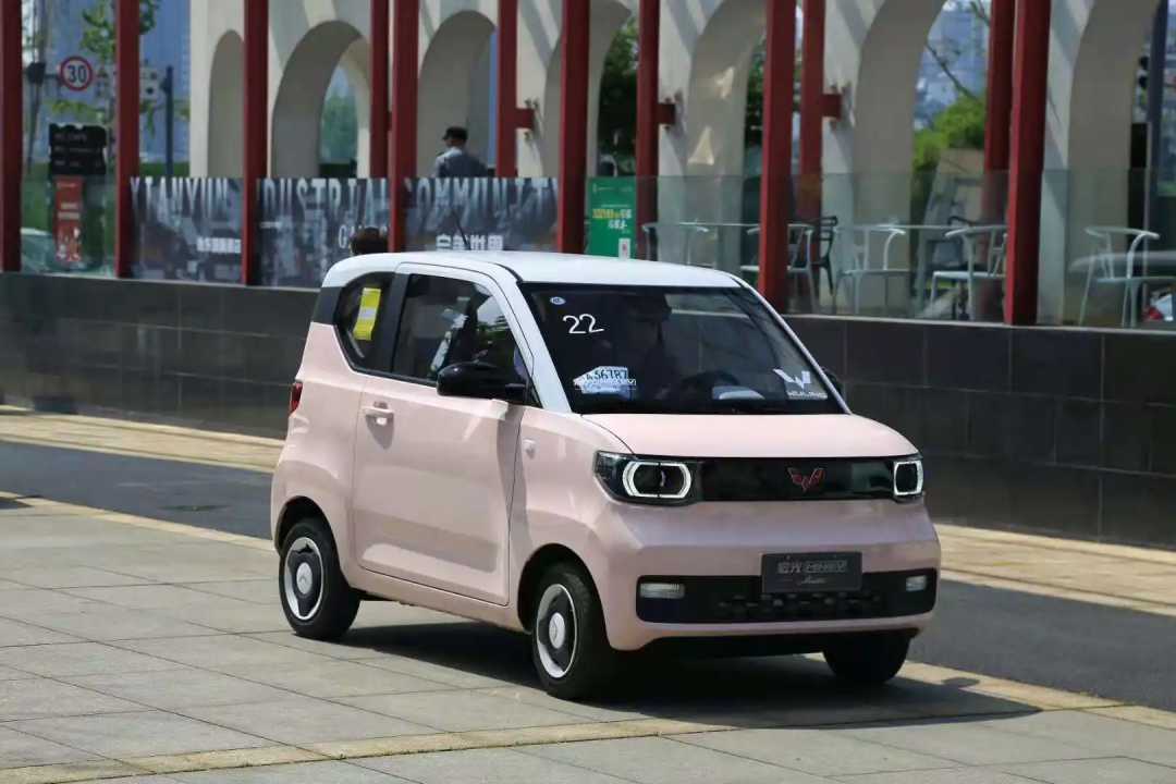 海豹之后有海鸥！比亚迪推出小型纯电车，定价或不超10万-新浪汽车