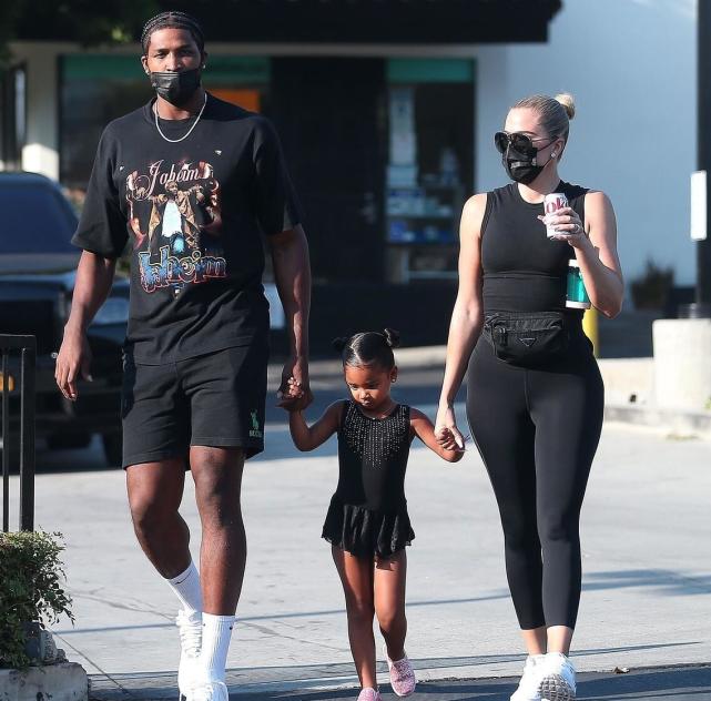 状态下滑合同缩水，深陷私生子事件，TT·汤普森出售豪宅|私生子|特里斯坦|汤普森_新浪新闻