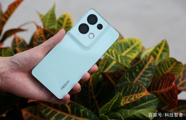 Reno8 Pro+上手体验：高屏占比视觉效果惊艳，影像体验花样繁多