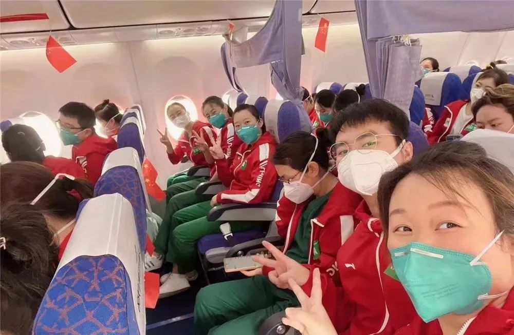 贵州省援沪医疗队1317名医护人员平安归来