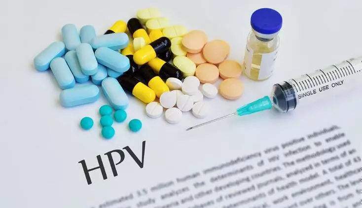 二价疫苗可预防70%以上宫颈癌，目前我国适龄女性HPV疫苗接种率较低__财经头条