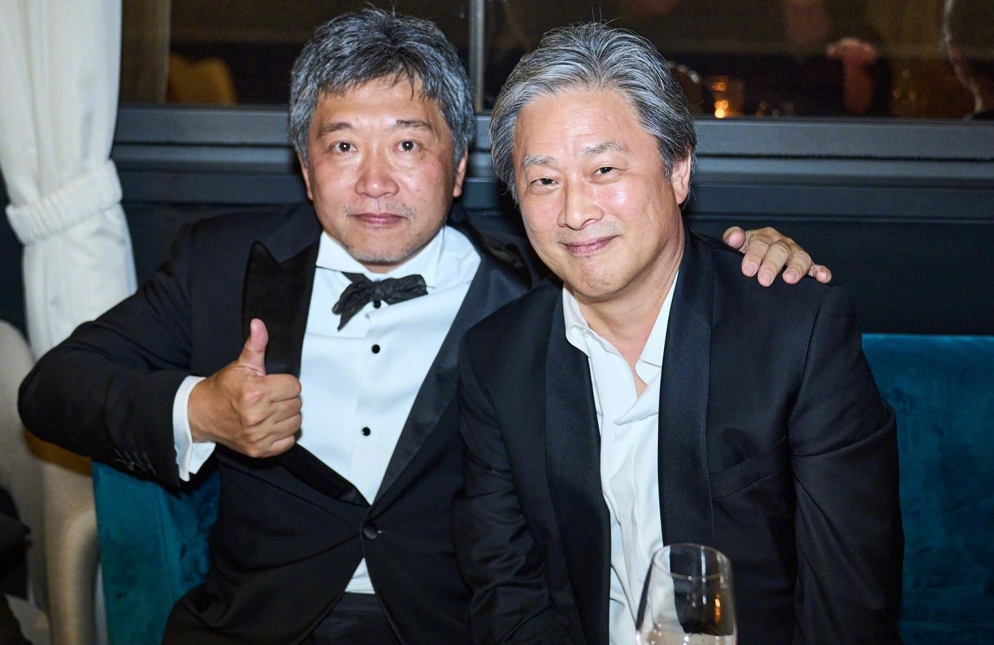 CJ官方再次发布《分手的决心》和《掮客》戛纳官方花絮图……|掮客|戛纳|官方_新浪新闻