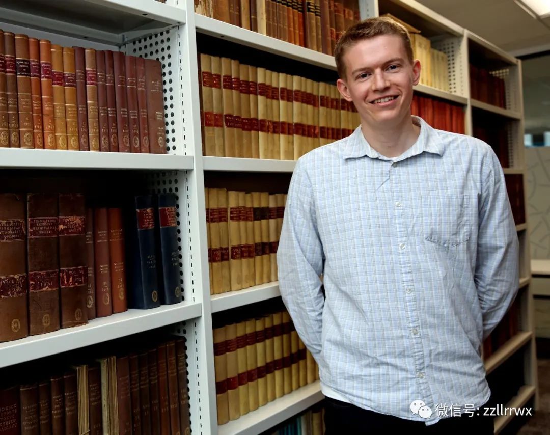 经过数十年的长期搜索，发现了超乎想象的曲面