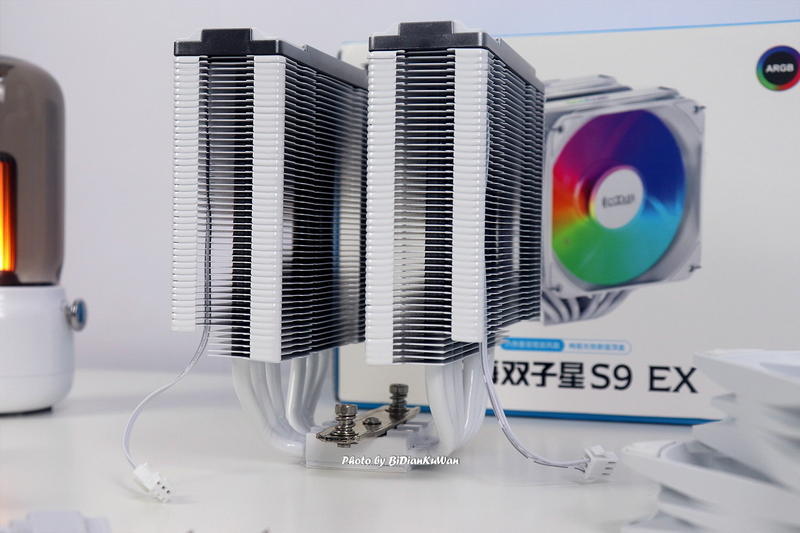 双塔双扇，强劲又养眼：超频三东海双子星S9 EX ARGB风冷散热器__财经头条
