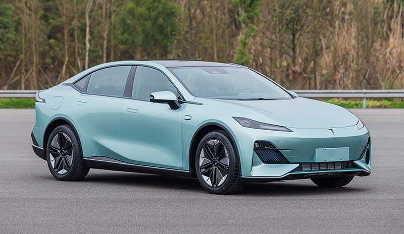 长安深蓝SL03氢燃料版申报 续航达700km__财经头条