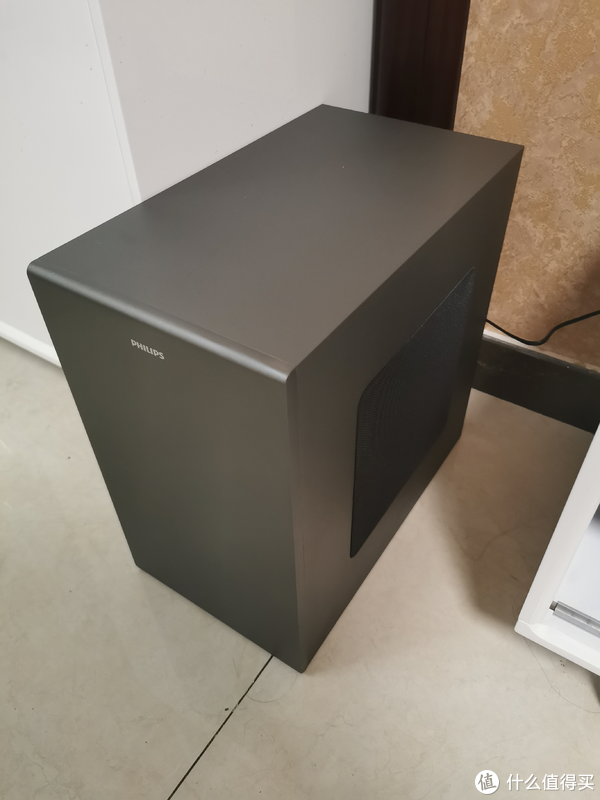极简主义者的“共鸣”回音壁选择：飞利浦B8905开箱实测__财经头条