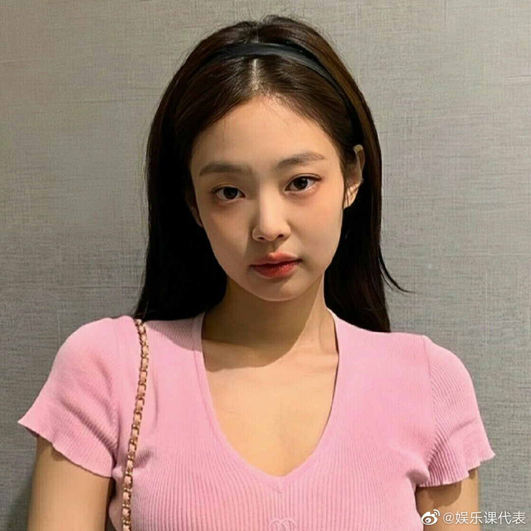 韩媒报道，出演HBO电视剧《THE IDOL》……|JENNIE|HBO|戳爷_新浪新闻