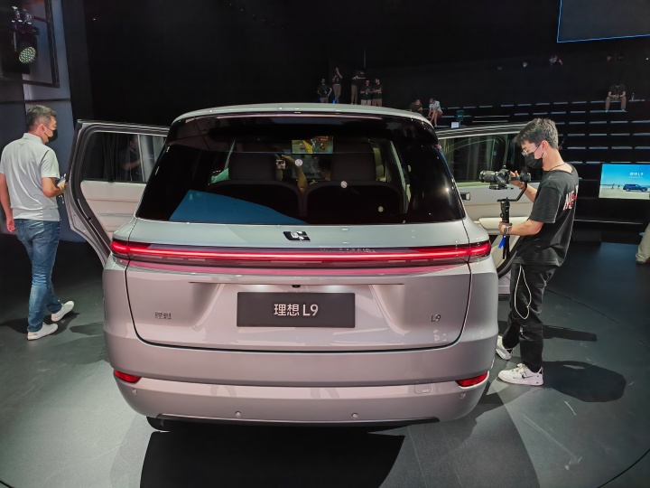 理想L9：百万内无对手的家用SUV上市定价45.98万__财经头条