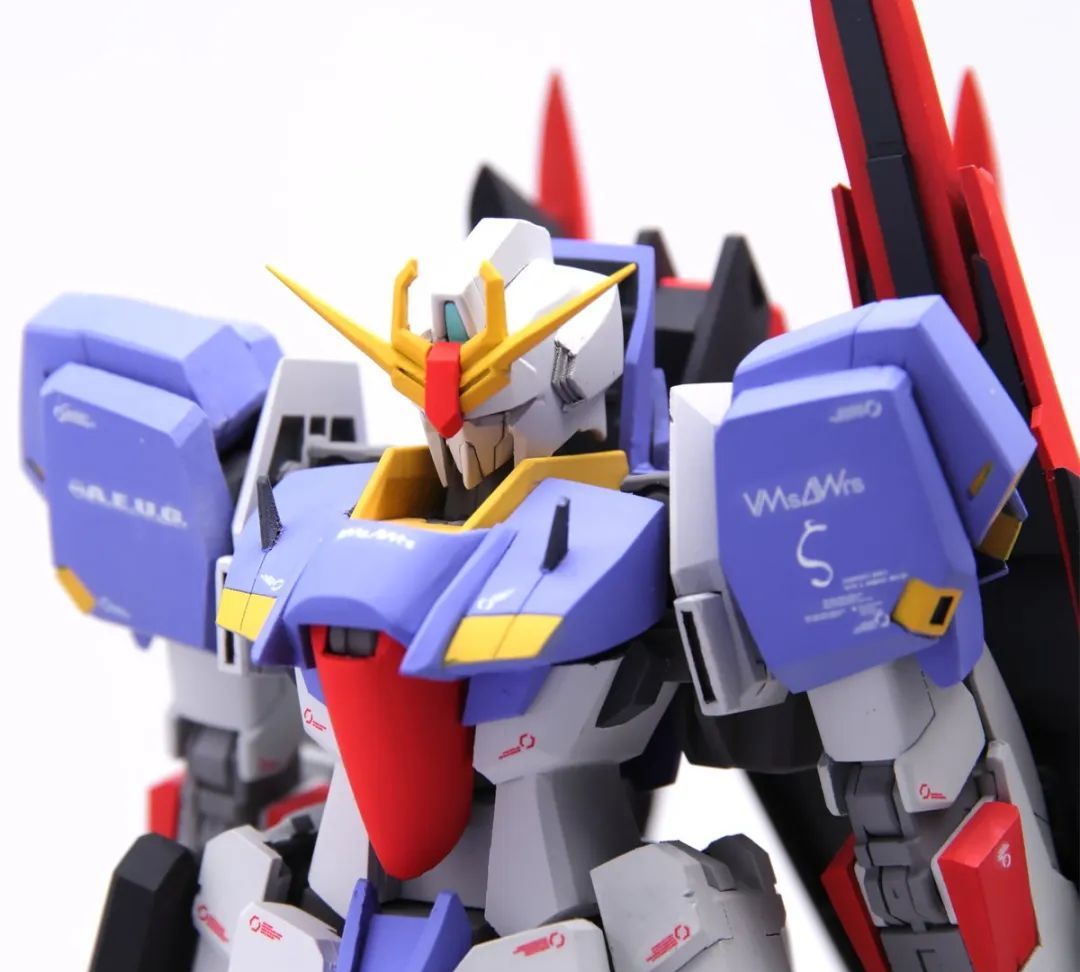 如何将HGUC Z高达塑造成Define版的Z高达？__财经头条