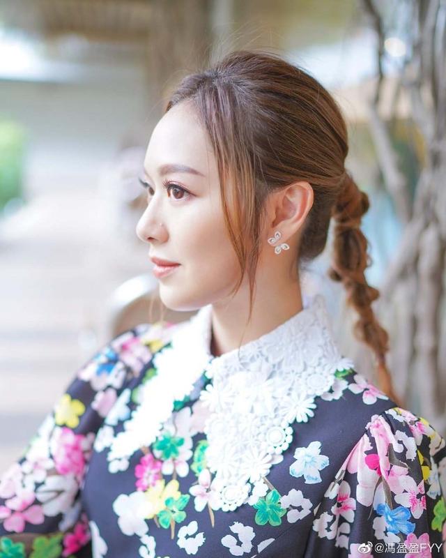 生日被送以“FYY”命名的车牌？TVB力捧小花传新恋情，本人终回应