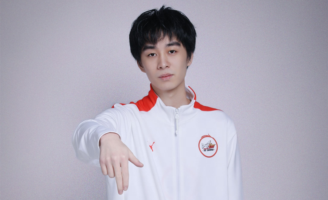 啊泽发动态，AG全员互动基本为零，月光连祝福都没有，人走茶凉