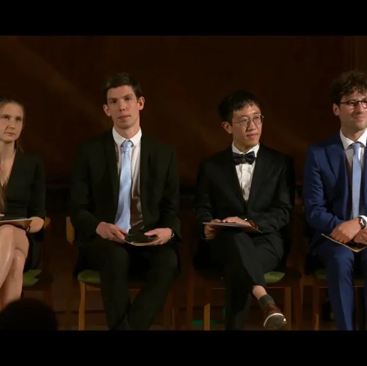 重磅：菲尔兹奖(Fields Medal)揭晓！|数学_新浪新闻