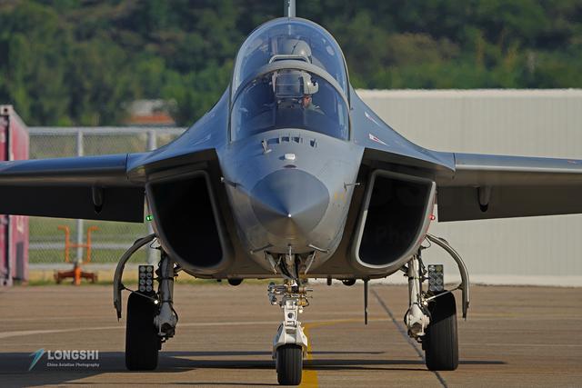 委内瑞拉击落入侵飞机，K8W教练机立功，中国出口装备实力不凡|教练机|委内瑞拉空军|委内瑞拉_新浪新闻