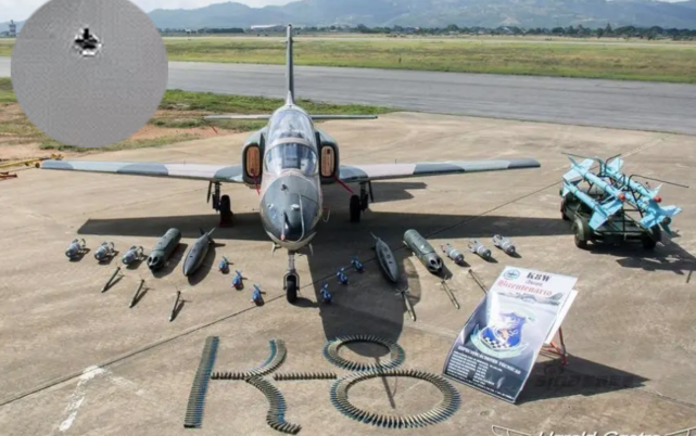 国产K8教练机立功了！搭载导弹，兼职战斗机，一举击落运毒飞机|教练机|战斗机|导弹_新浪新闻